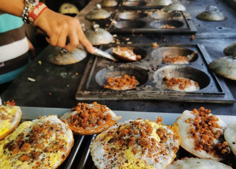 5 Alasan Kuliner Bandung Diburu Wisatawan - Soeat